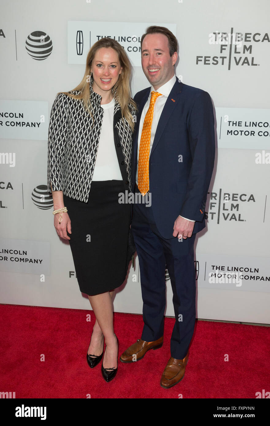 New York, NY USA - 16 Avril 2016 : Lindsay Schmidt, Edward Shapoff assister à des jeunes de l ...