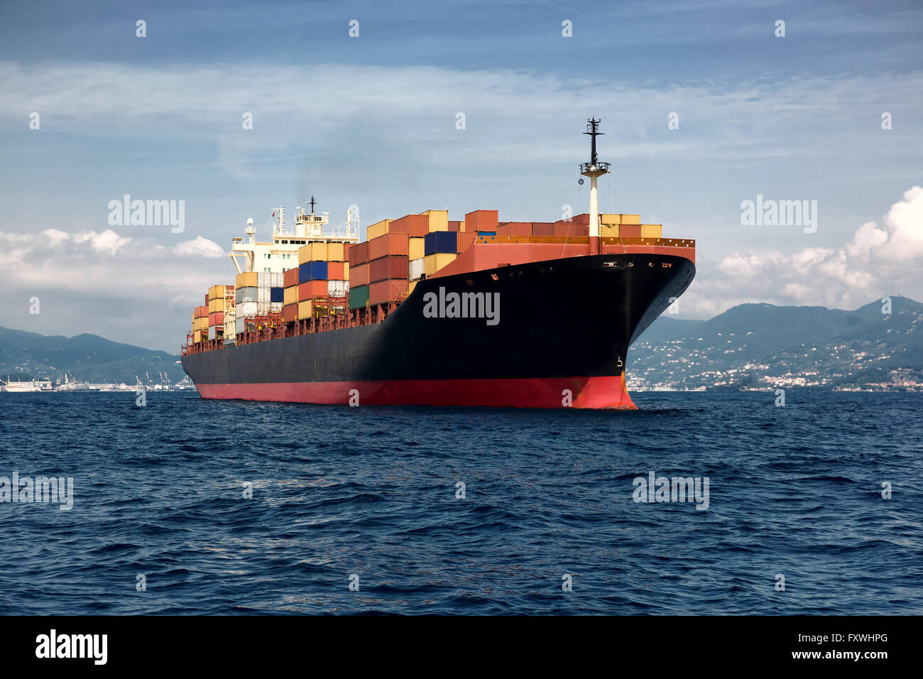 Mer cargo Banque de photographies et d’images à haute résolution - Alamy
