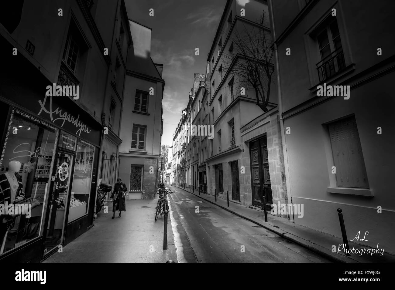 Vieux quartier paris Banque de photographies et d’images à haute ...