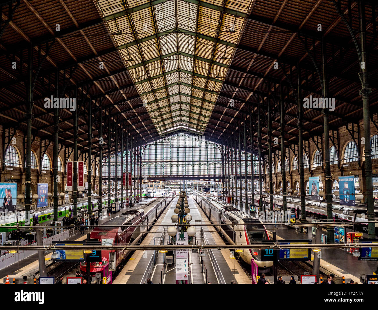 Paris gare du nord Banque de photographies et d’images à haute ...