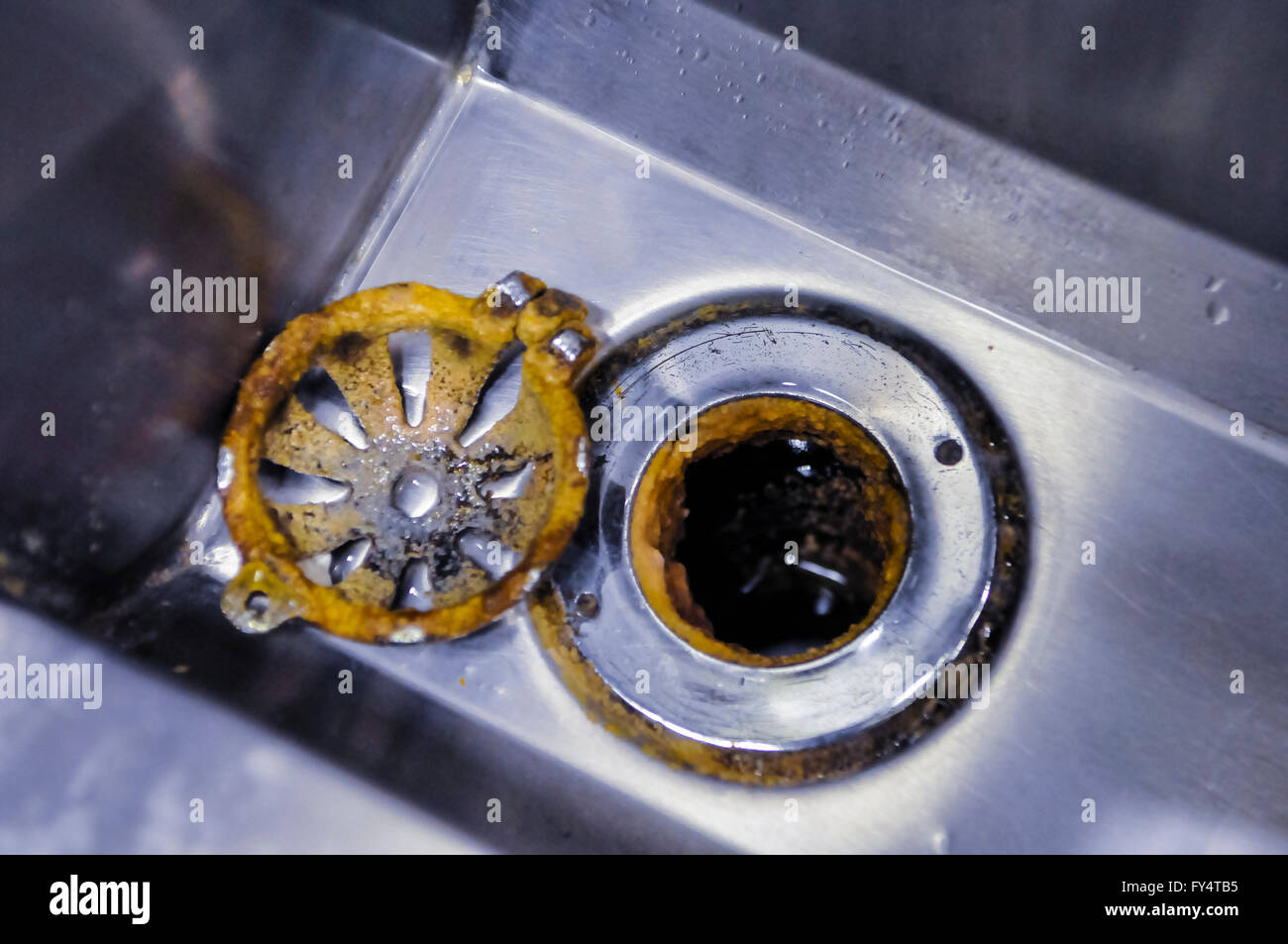 Toilettes sales Banque de photographies et d’images à haute résolution ...