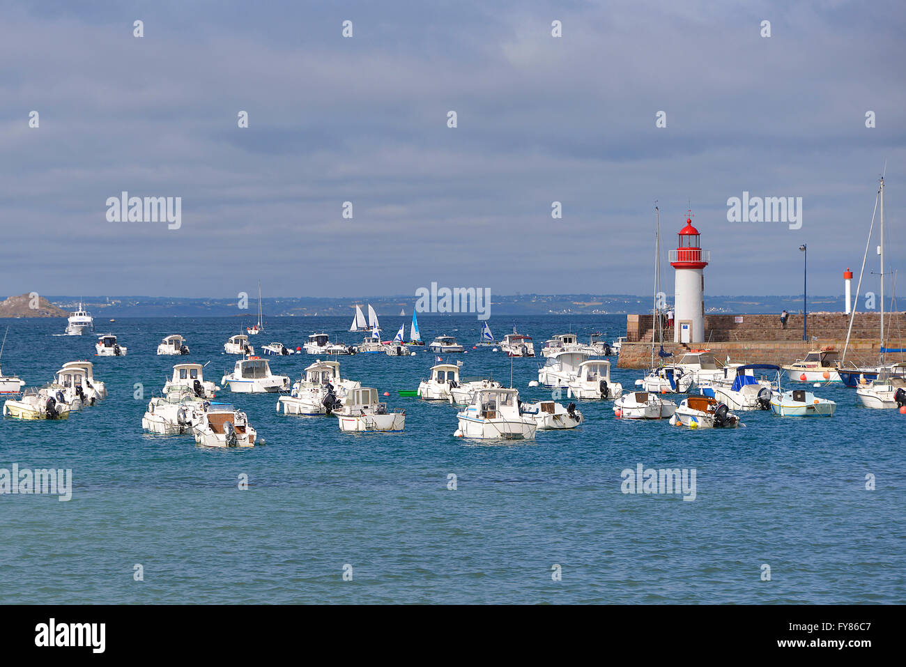 Erquy lighthouse Banque de photographies et d’images à haute résolution ...