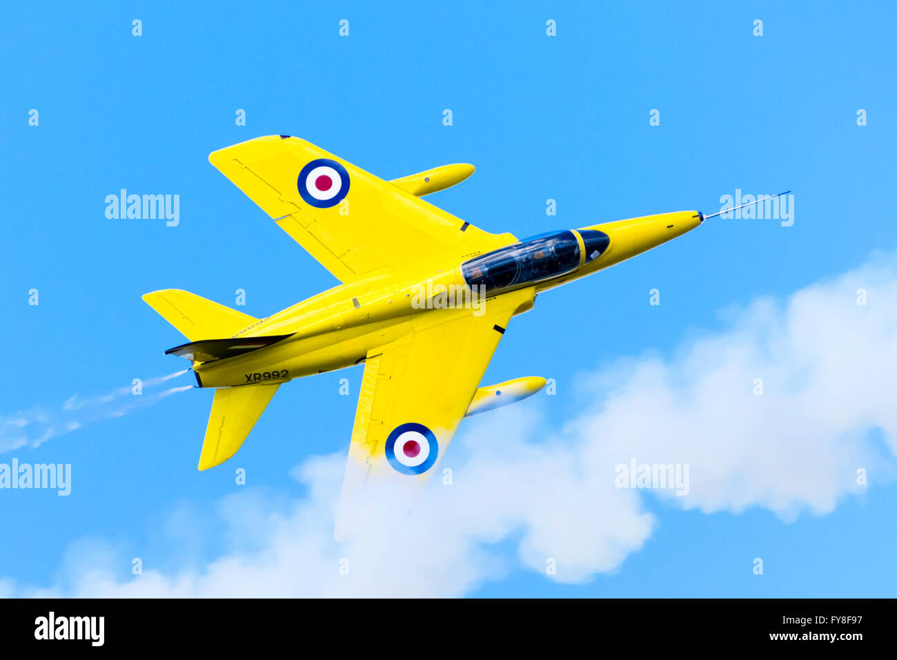 Folland Gnat T.Mk1 en vol, peint aux couleurs de l'équipe de la RAF ...