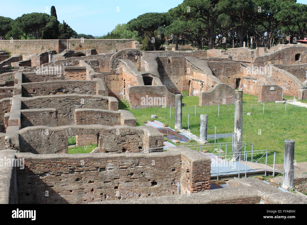 Vue paysage d'Ostia Antica, l'ancien port de Rome, Italie Photo Stock ...