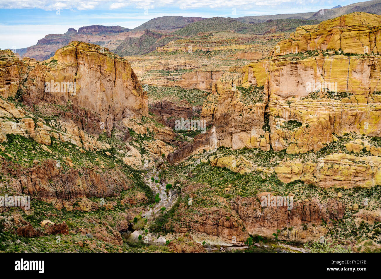 Apache trail Banque de photographies et d’images à haute résolution - Alamy
