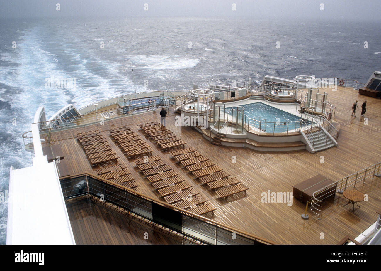 Queen mary 2 Banque de photographies et d’images à haute résolution - Alamy