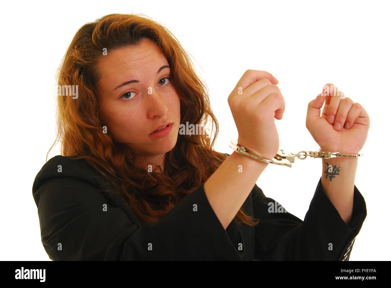 Femme menottée attrayante Banque de photographies et d’images à haute ...