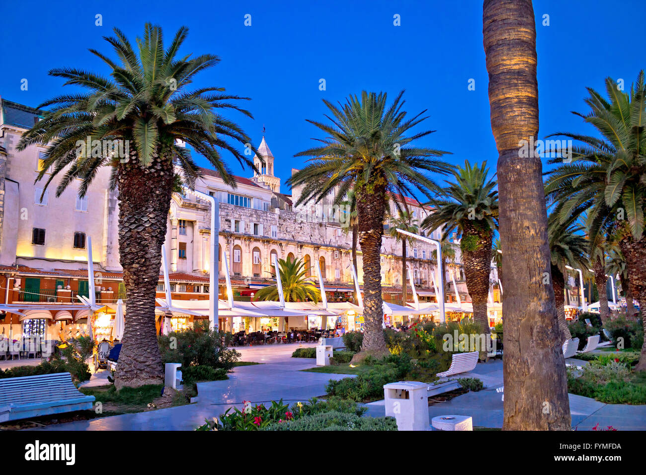 Split croatie riva nuit Banque de photographies et d’images à haute ...