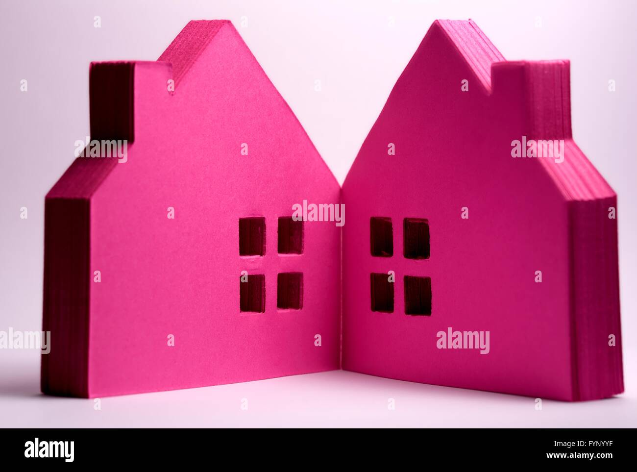 Pink post it notes Banque de photographies et d’images à haute ...