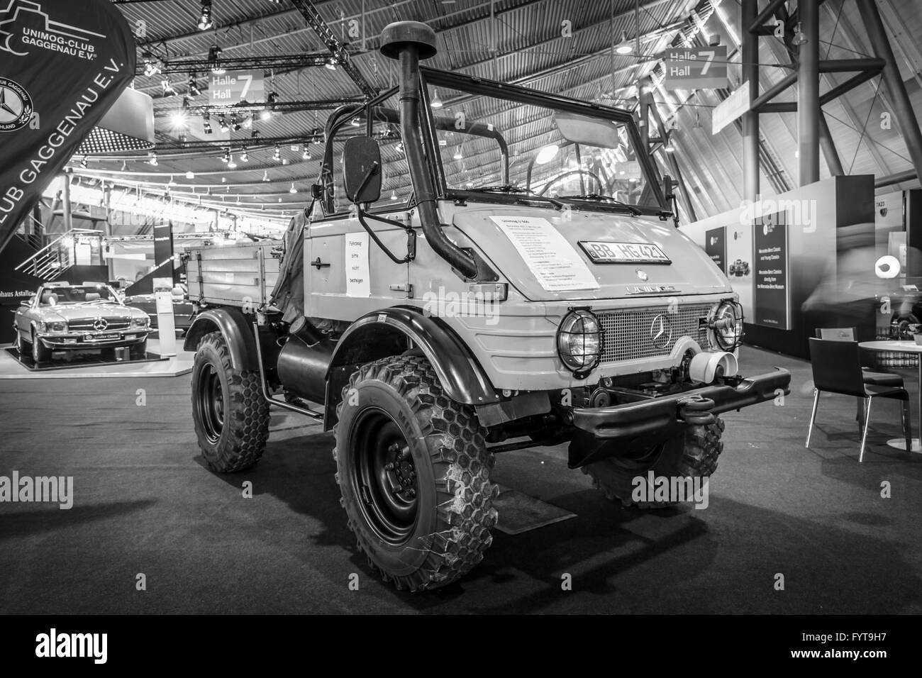 Unimog u600 retro Banque d'images noir et blanc - Alamy