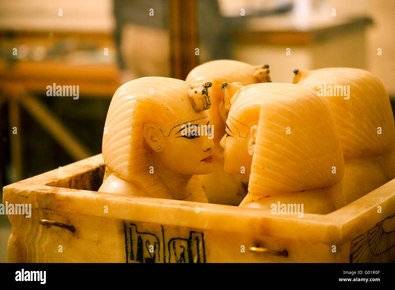 Jar du pharaon toutânkhamon vases canopes Photo Stock - Alamy