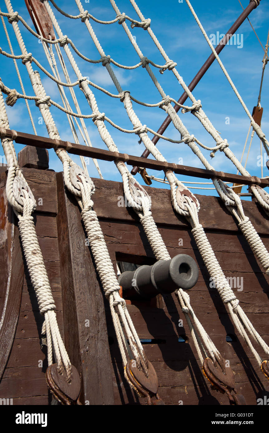 Cannon de la Santa Maria, navire de Christophe Colomb Photo Stock - Alamy