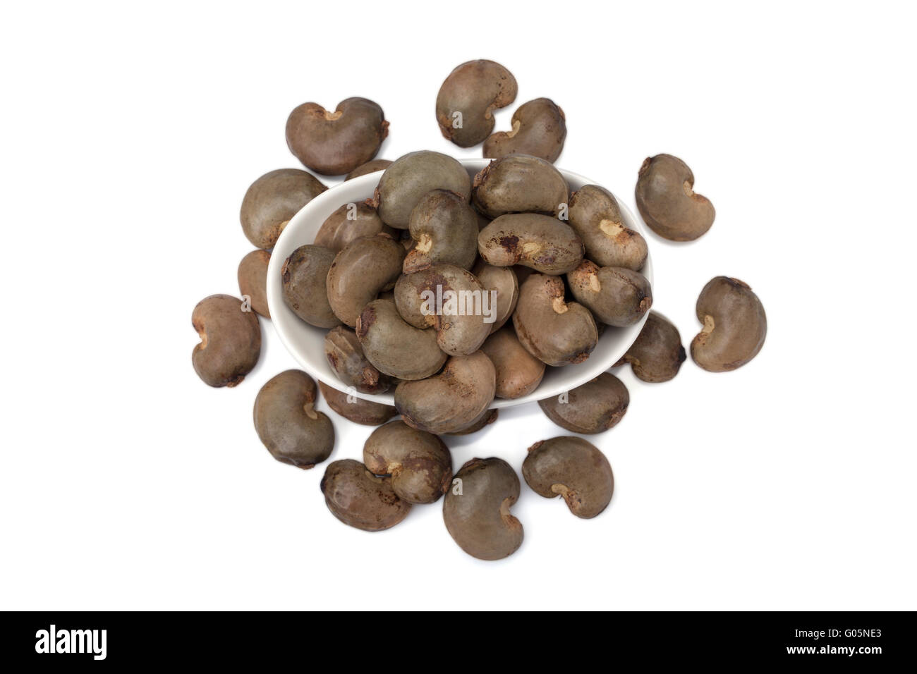 Caju brésilien ou semences Semences de cajou isolé sur fond blanc avec ...
