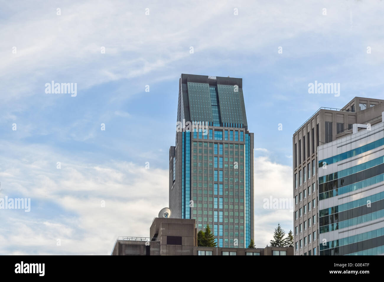 Montréal, Canada - le 17 juillet 2015 : 1000, de la Gauchetière est un ...