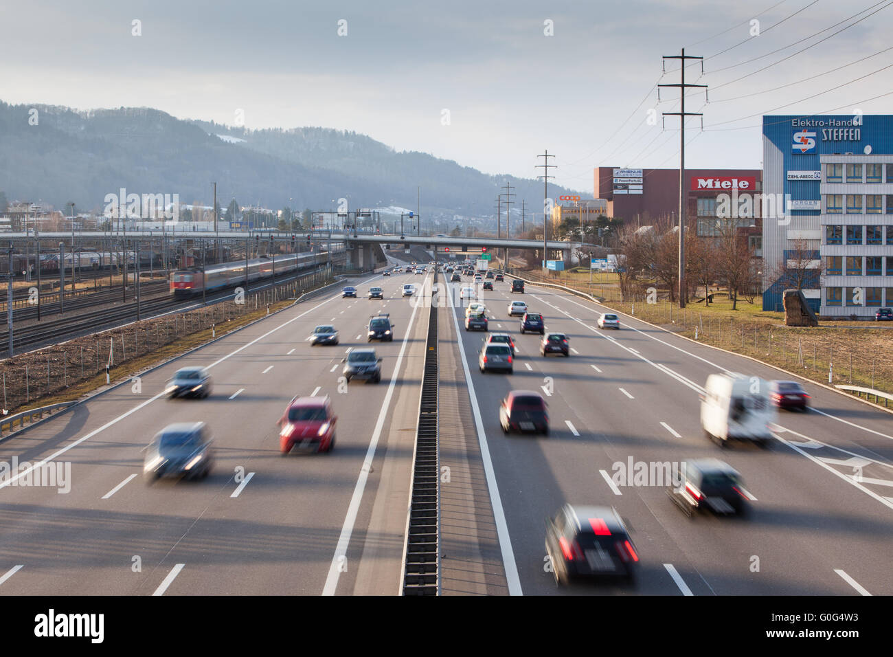 Autoroute suisse Banque de photographies et d’images à haute résolution ...