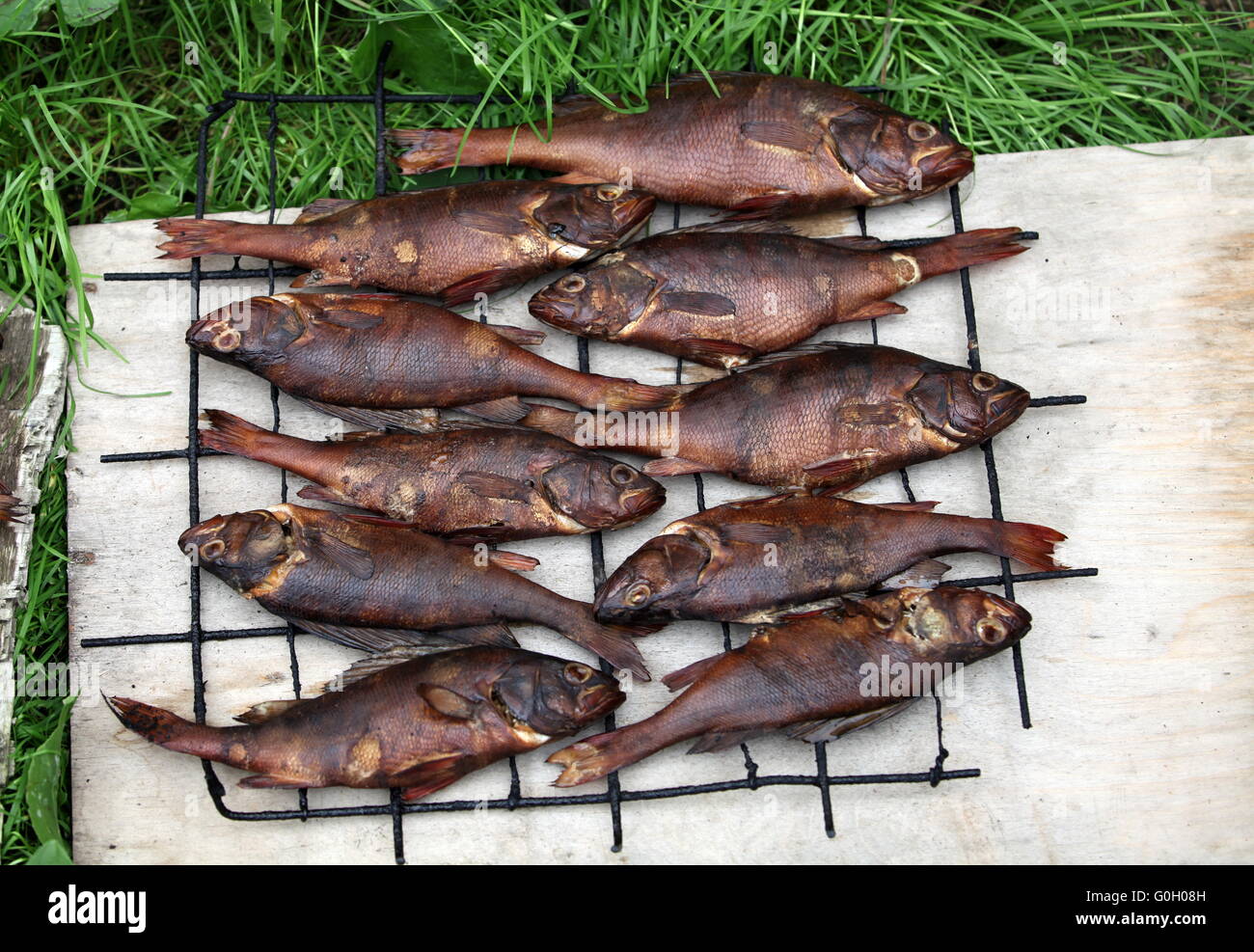Poisson fumé à chaud Banque de photographies et d’images à haute ...