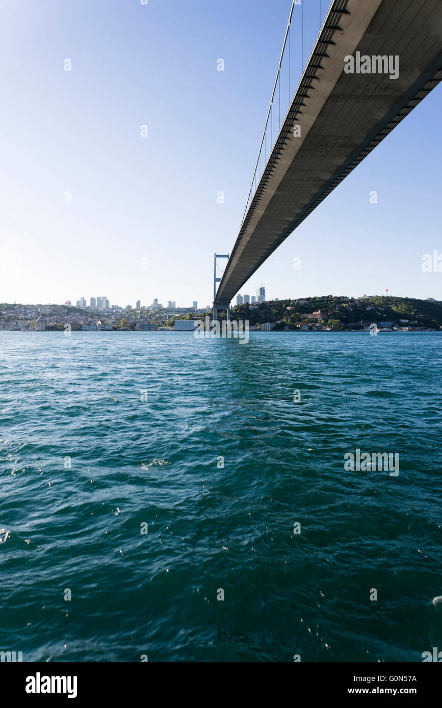 Pont du bosphore et palais beylerbeyi Banque de photographies et d ...