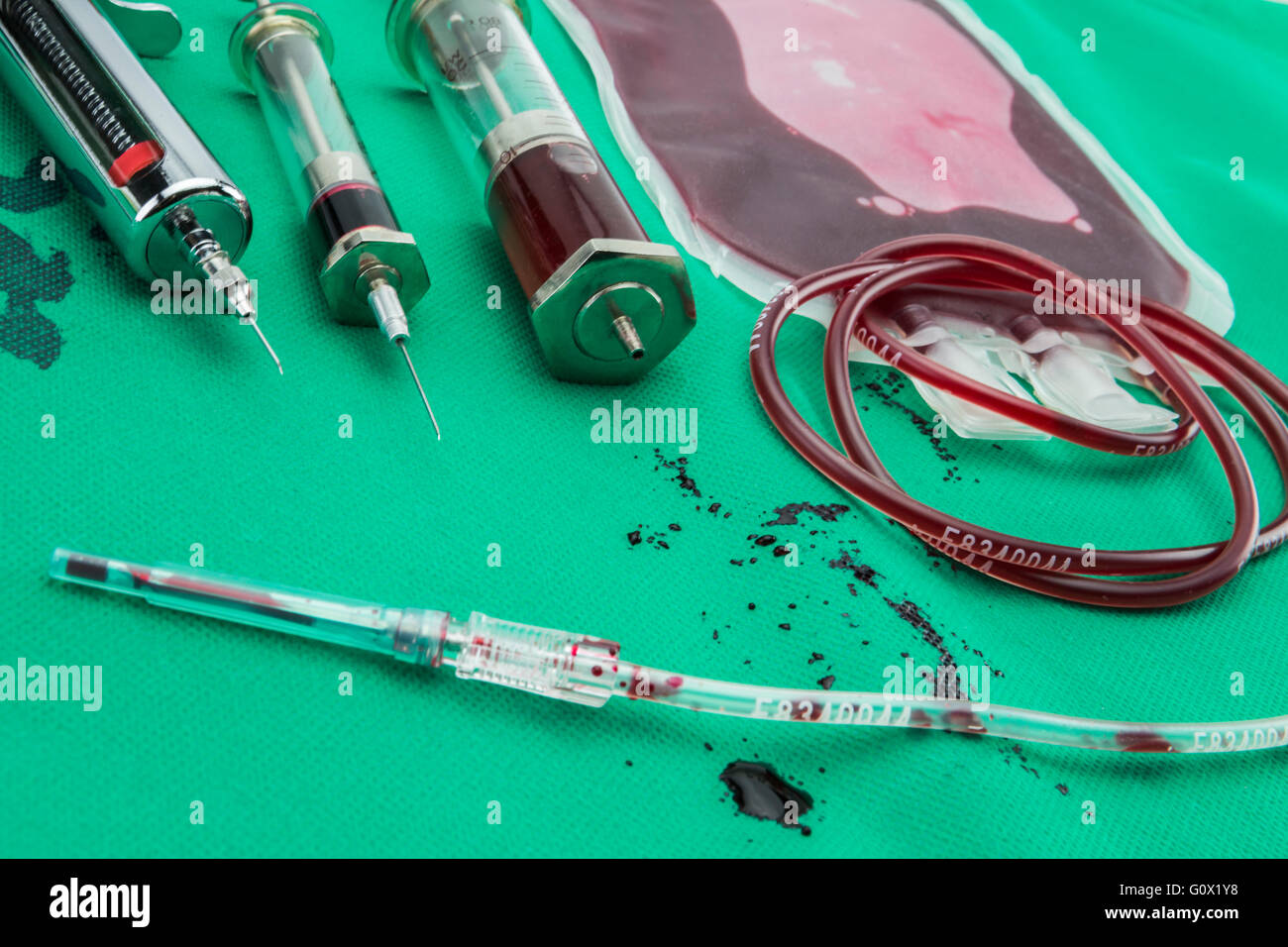 Intravenous blood bag Banque de photographies et d’images à haute ...