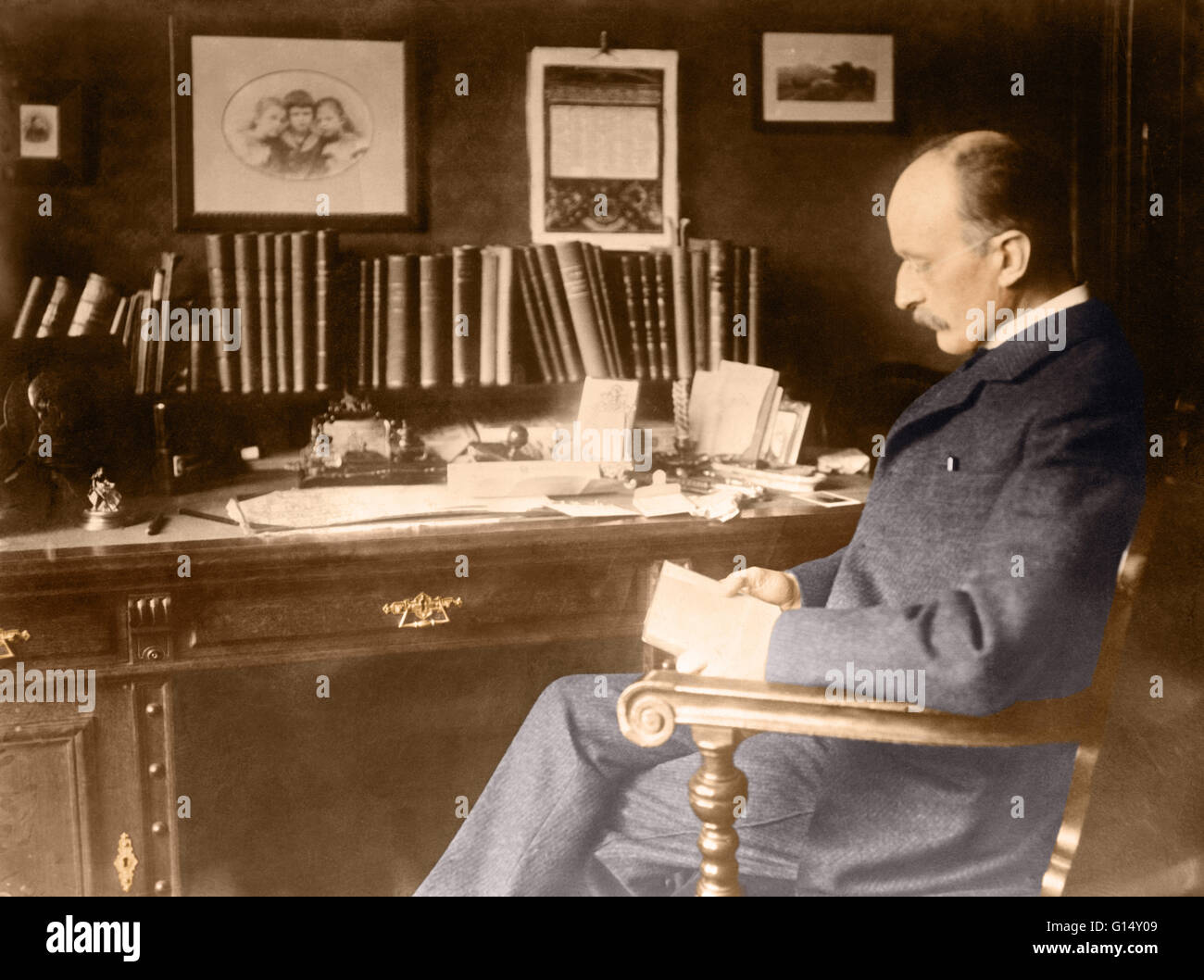 Max karl ernst ludwig planck Banque de photographies et d’images à ...