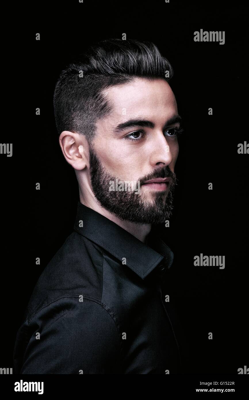 Autoportrait en jeune homme Banque d'image et photos - Alamy