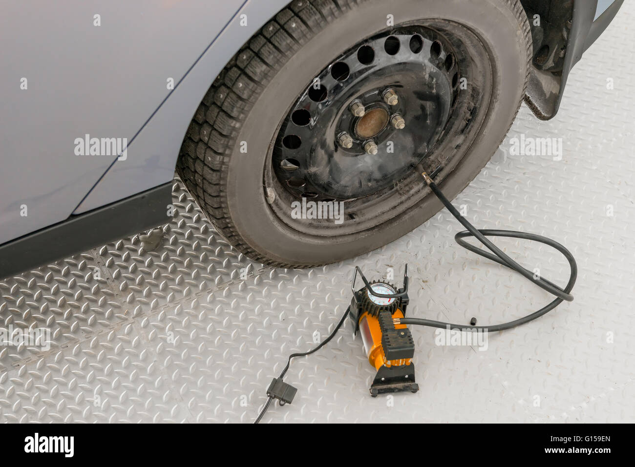 Pompe de cale automatique Banque de photographies et d’images à haute ...