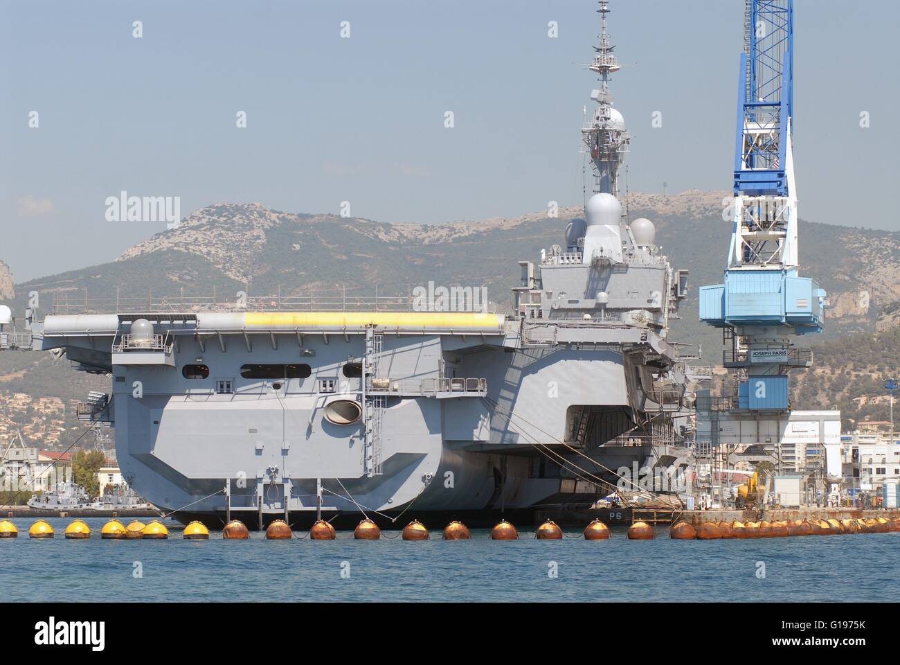 La Marine française, la base navale de Toulon, Charles De Gaulle porte ...