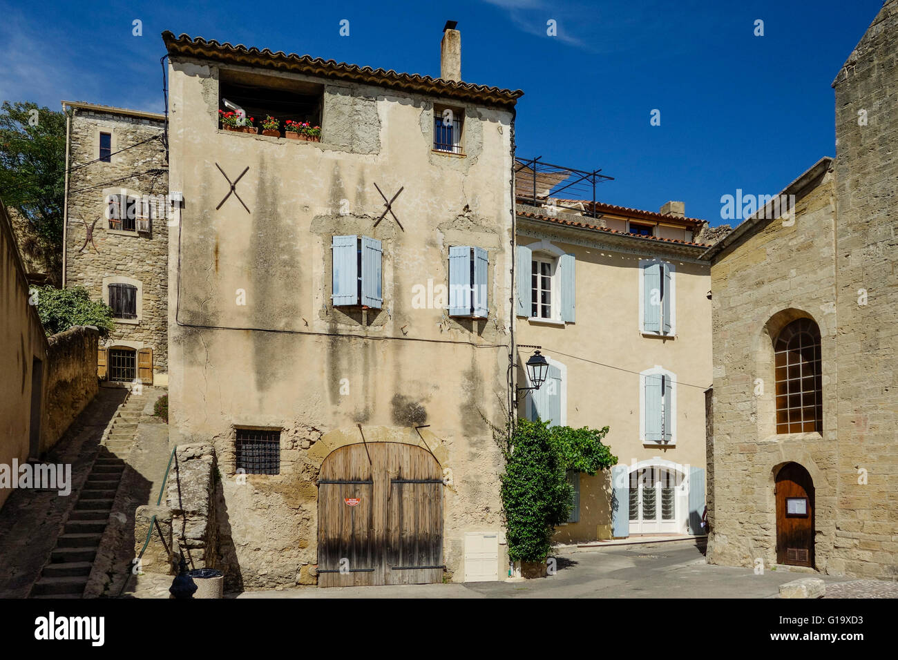 Village cucuron vaucluse luberon france Banque de photographies et d ...