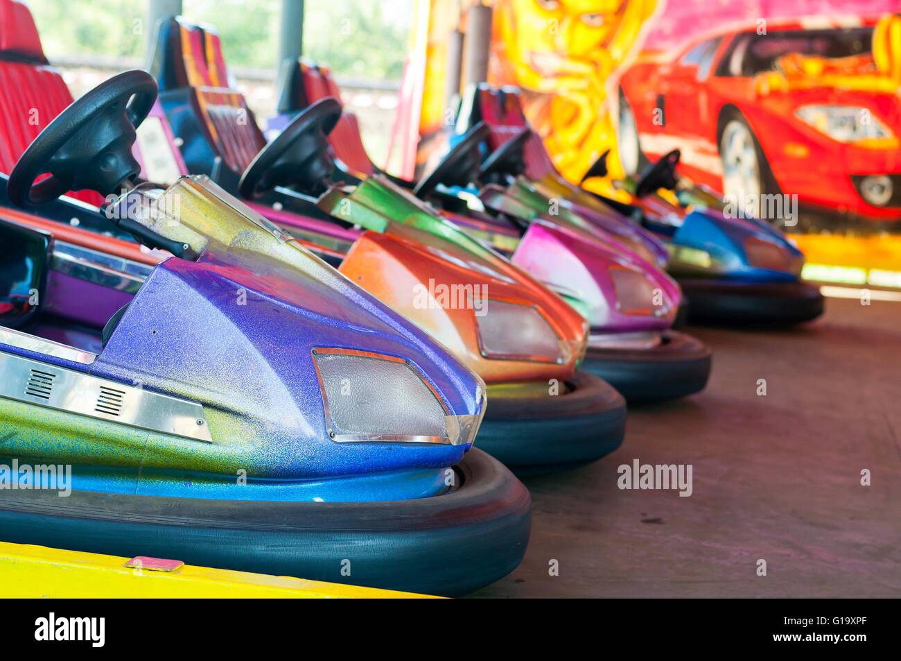 Dodgem autos tamponneuses voiture parc des expositions promenade juste ...