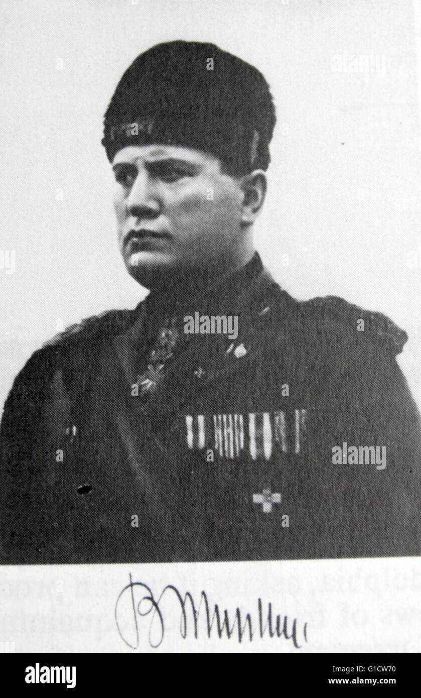 Portrait photographique de Benito Mussolini (1883-1945) un homme ...