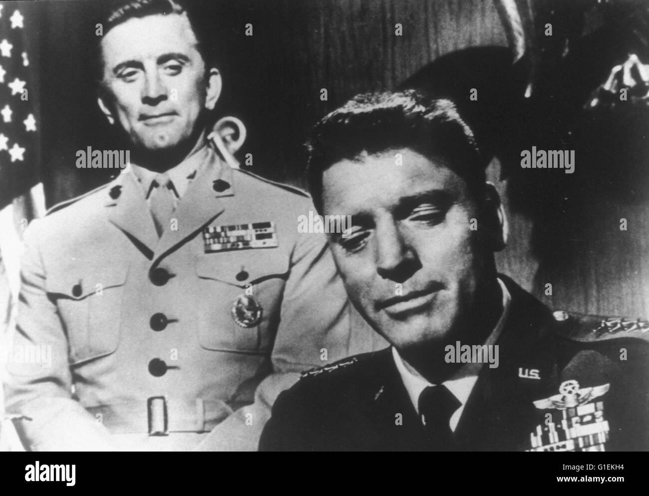Kirk douglas et burt lancaster Banque de photographies et d’images à haute résolution - Alamy