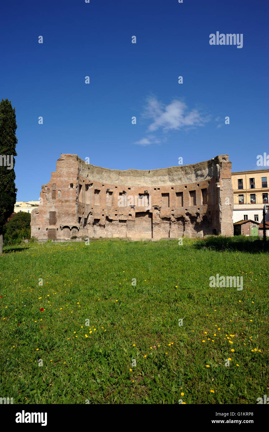 Oppian hill Banque de photographies et d’images à haute résolution - Alamy