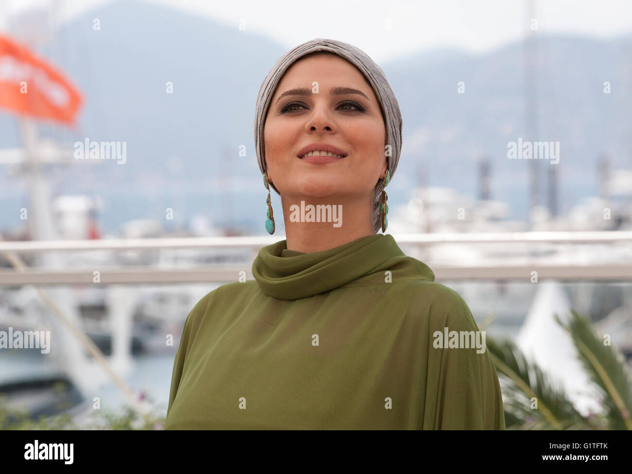 Sahar dolatshahi Banque de photographies et d’images à haute résolution ...