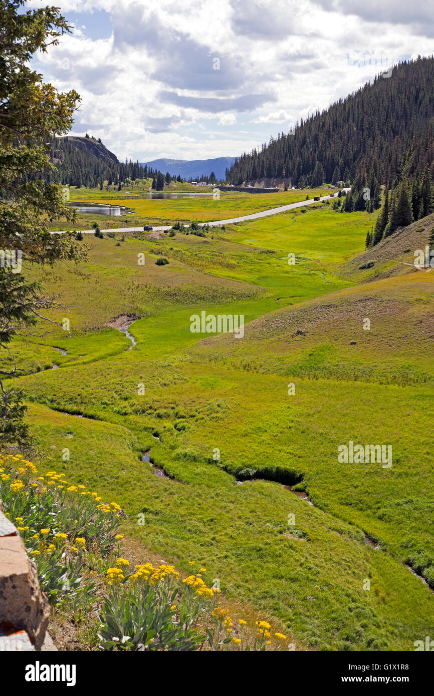 Sentier de haute division Banque de photographies et d’images à haute ...