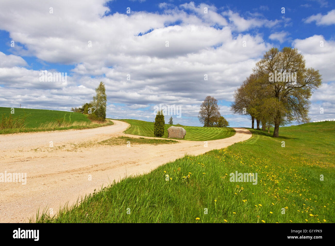 Deux routes Banque de photographies et d’images à haute résolution - Alamy