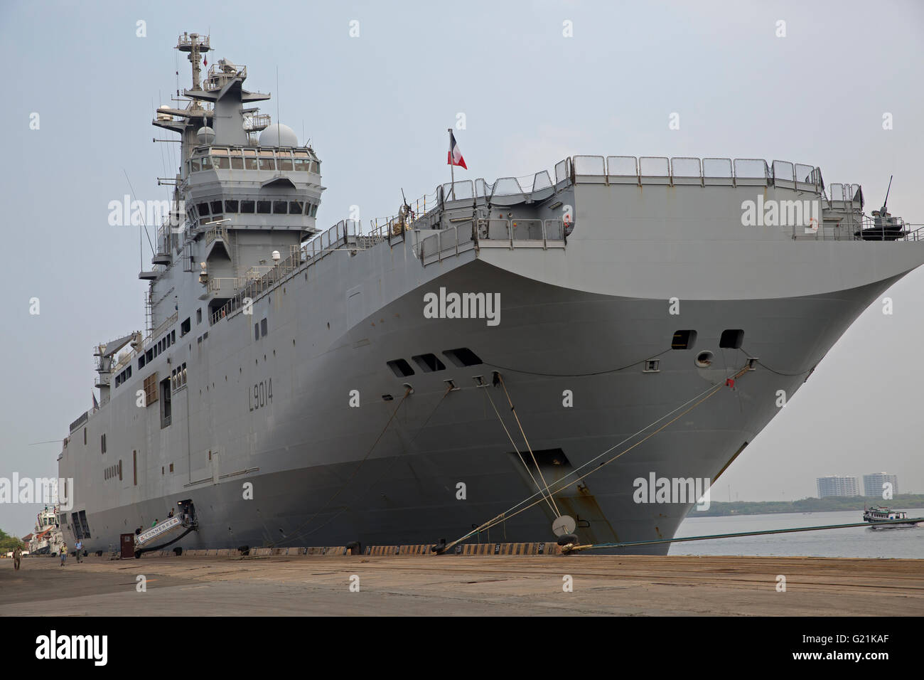 Navire D'assaut Amphibie Classe Mistral Banque d'image et photos - Alamy