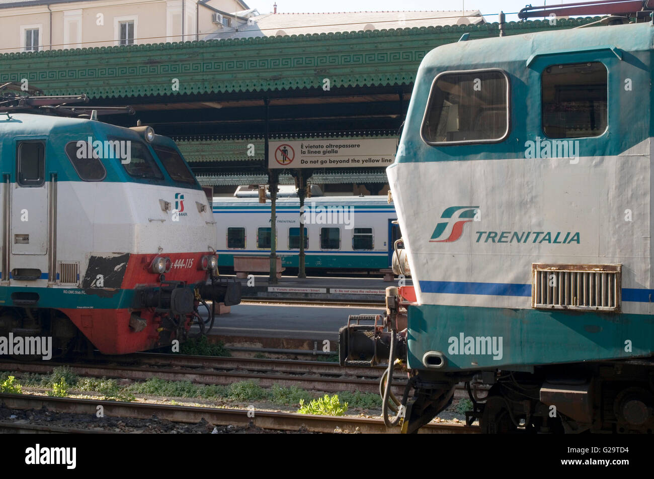L'italien italie chemins de fer train trains régionaux de transport ...