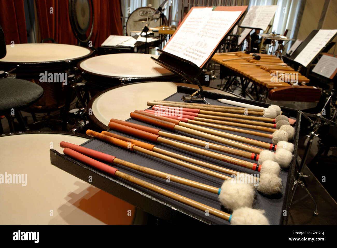 Instruments de percussion Banque de photographies et d’images à haute ...