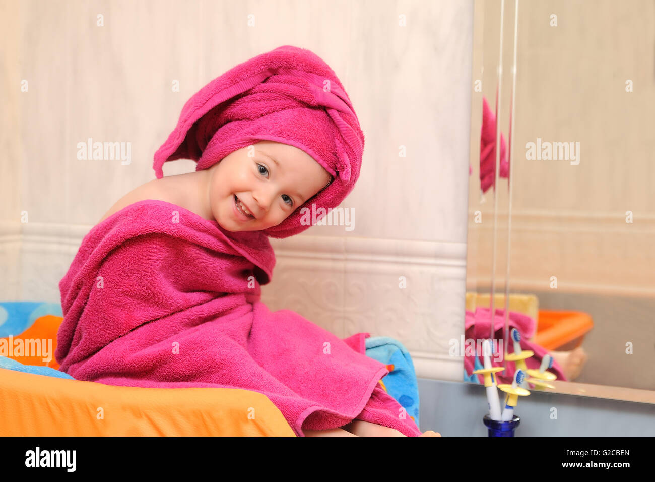 Fille Sous La Douche Banque De Photographies Et Dimages à Haute