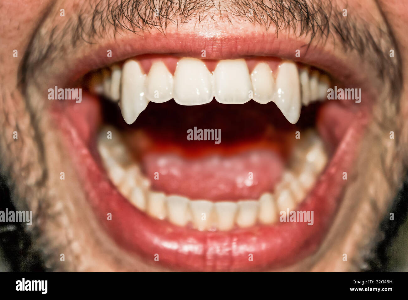 Morsure de vampire Banque de photographies et d’images à haute ...