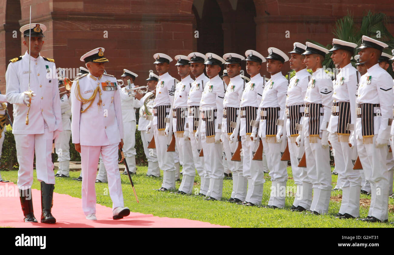 Indian navy chief Banque de photographies et d’images à haute ...