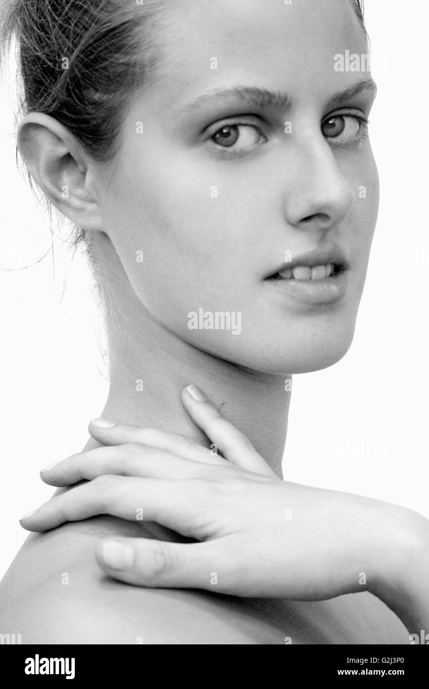 Femme pose artistique Banque d'images noir et blanc - Alamy