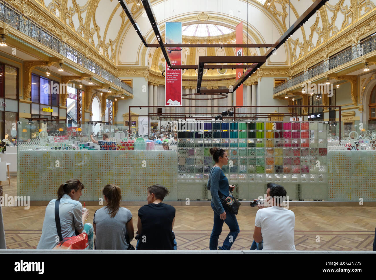 Vieux centre commercial anvers Banque de photographies et d’images à ...
