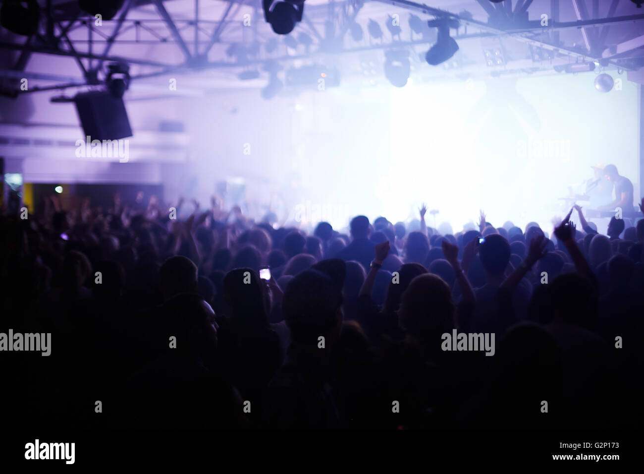 Dance pop music Banque de photographies et d’images à haute résolution ...