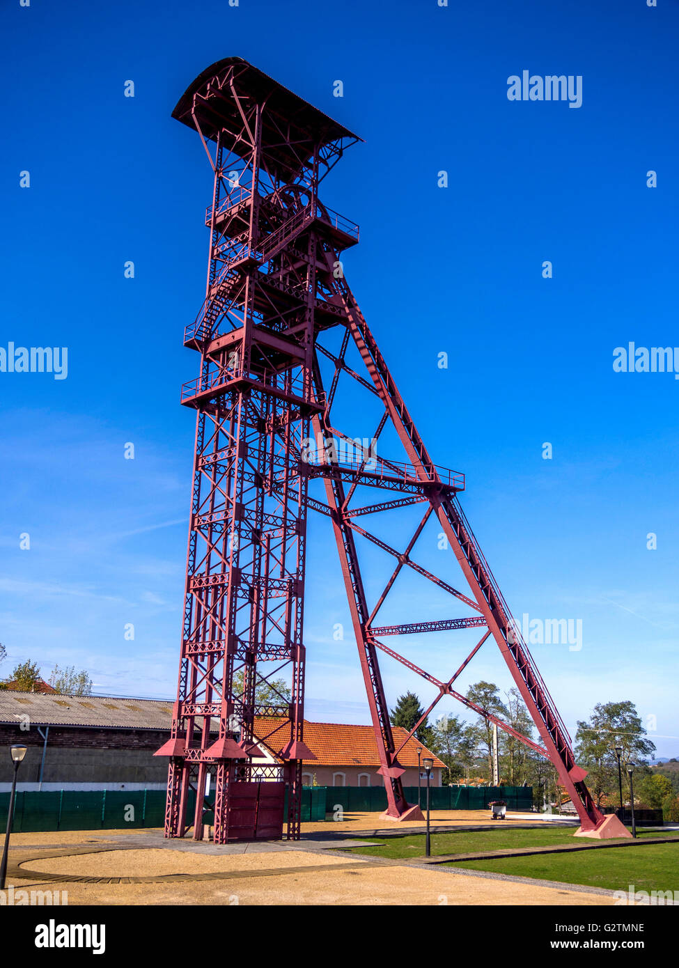 Chevalement de la mine de gravier, Chevalement du puits des graves, la ...