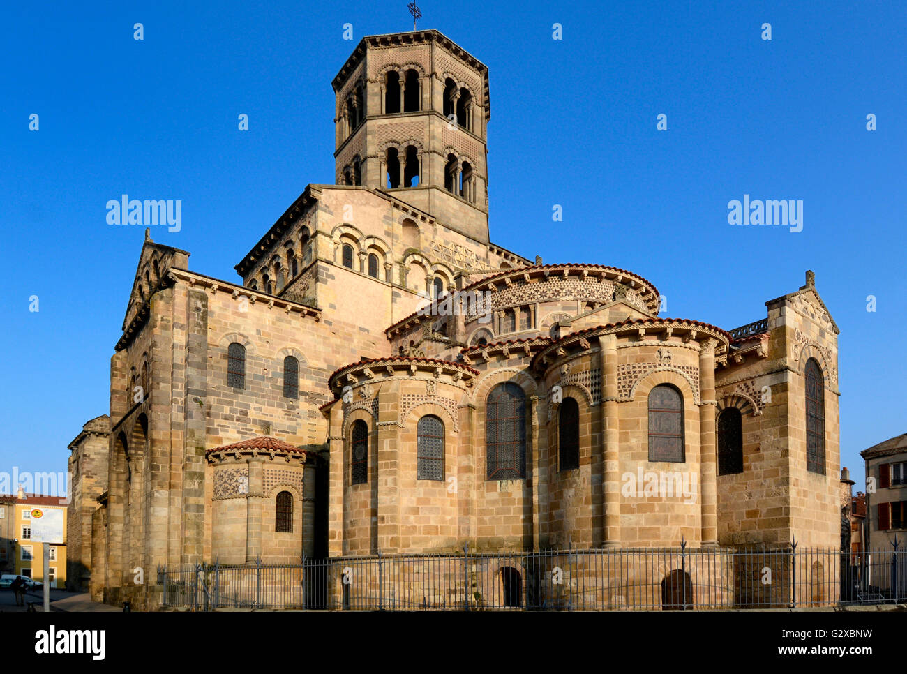 Église romane de Saint-Austremoine d'Issoire, Issoire, Auvergne, France ...