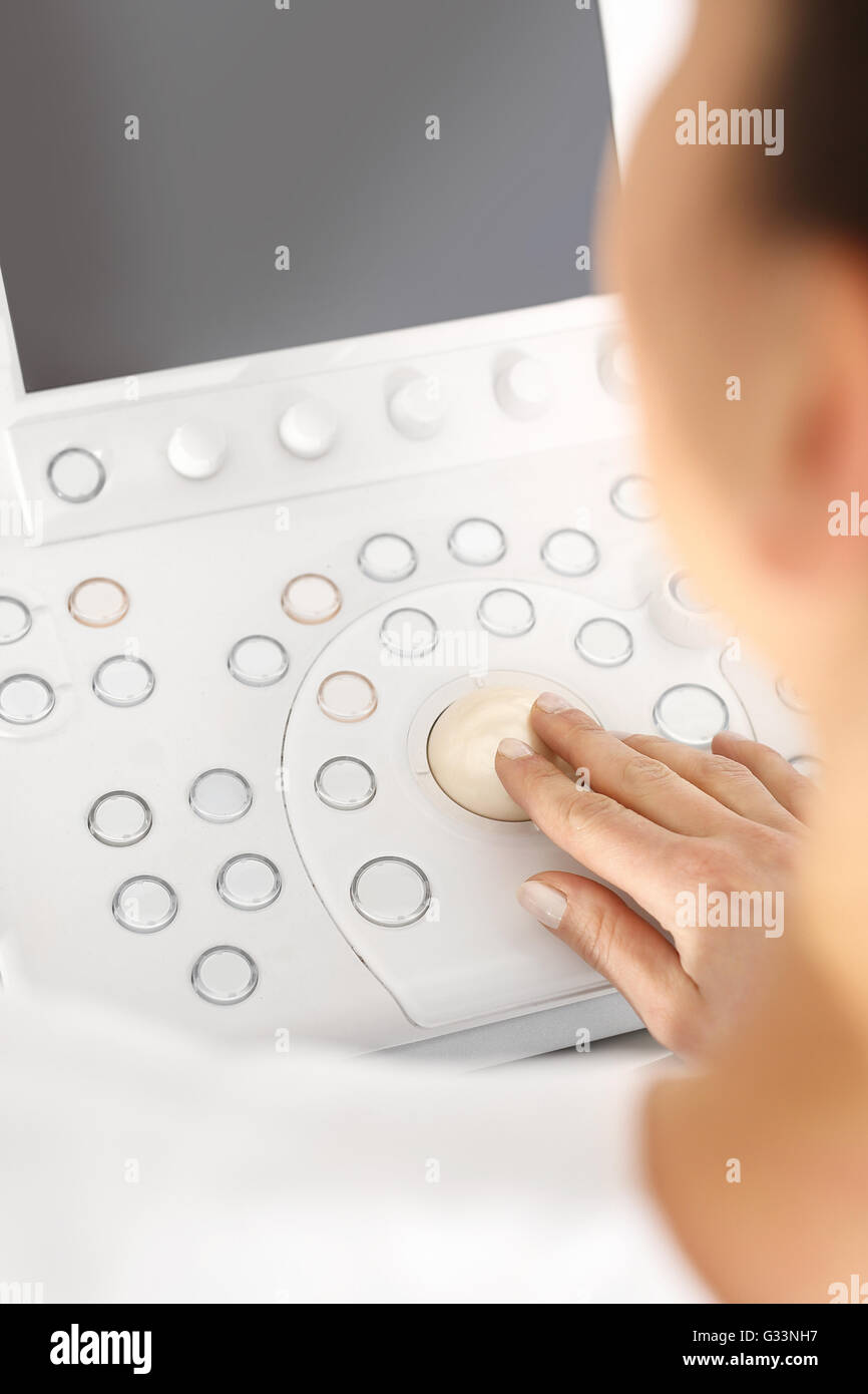 Examen par sonogramme Banque de photographies et d’images à haute ...