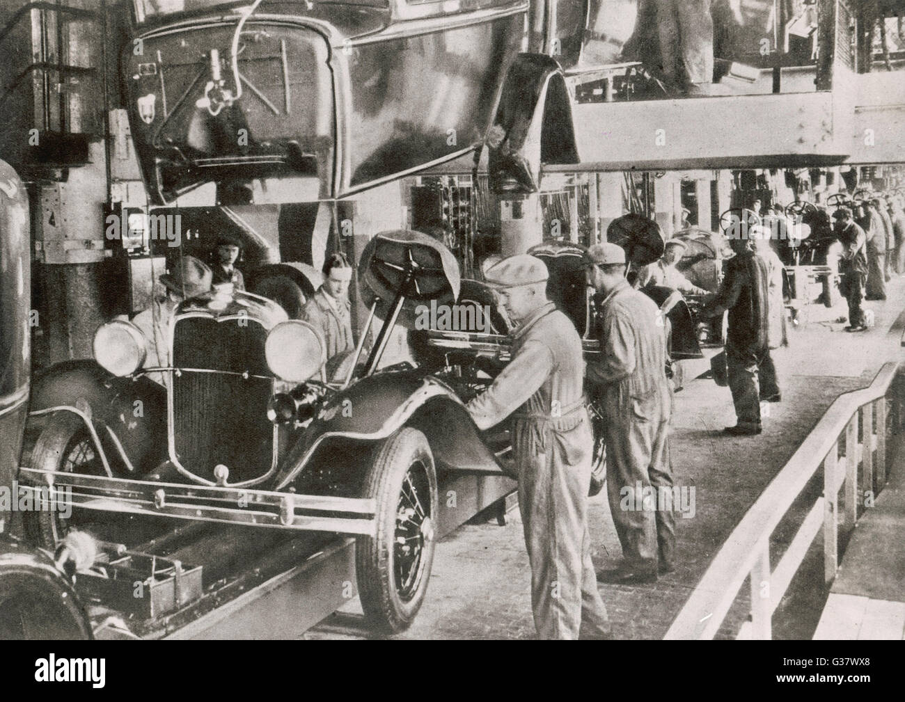 Ford assembly line 1920s Banque de photographies et d’images à haute ...