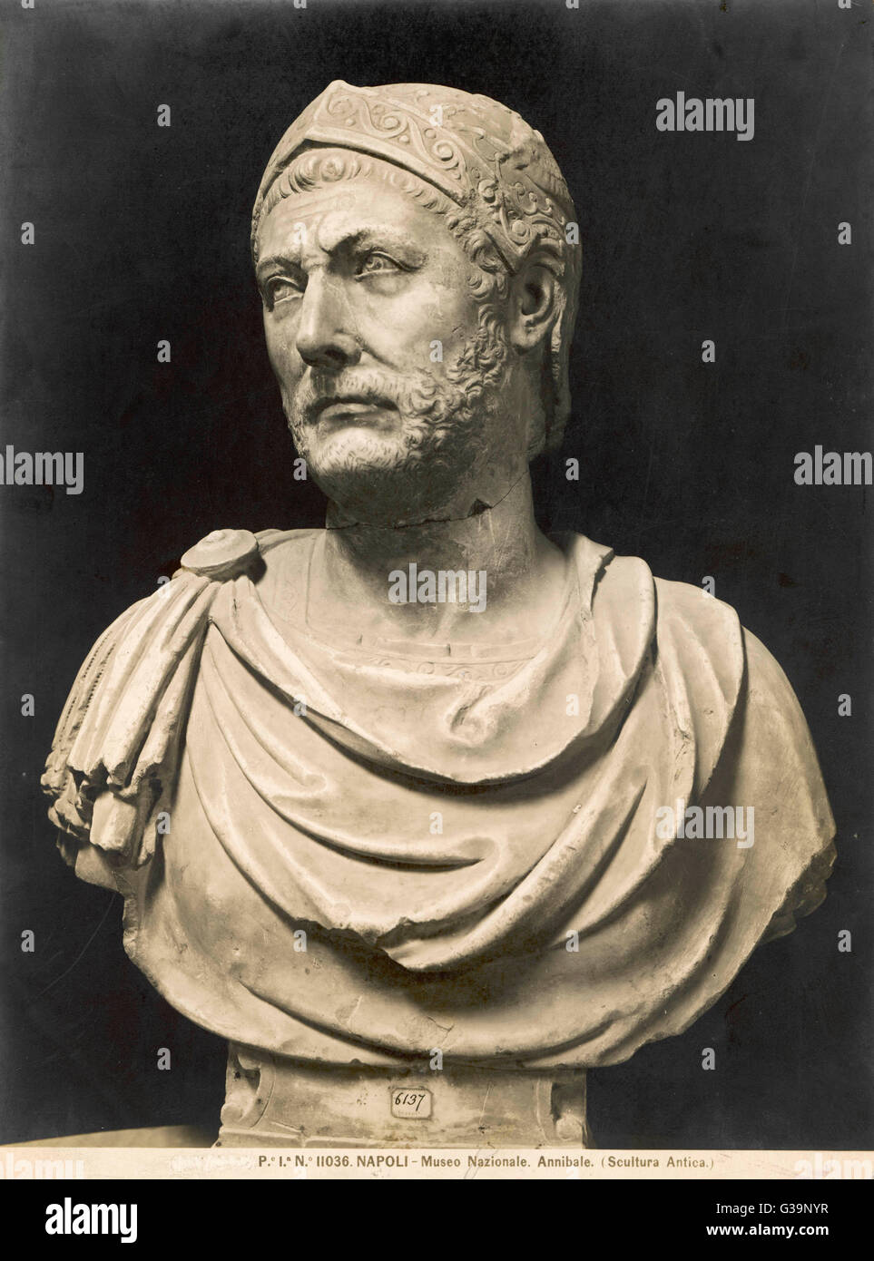 HANNIBAL (247 - 183 BC) général carthaginois, célèbre pour sa traversée ...
