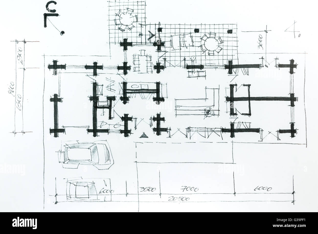 Le dessin architectural un croquis au crayon. Plan de maison Photo ...