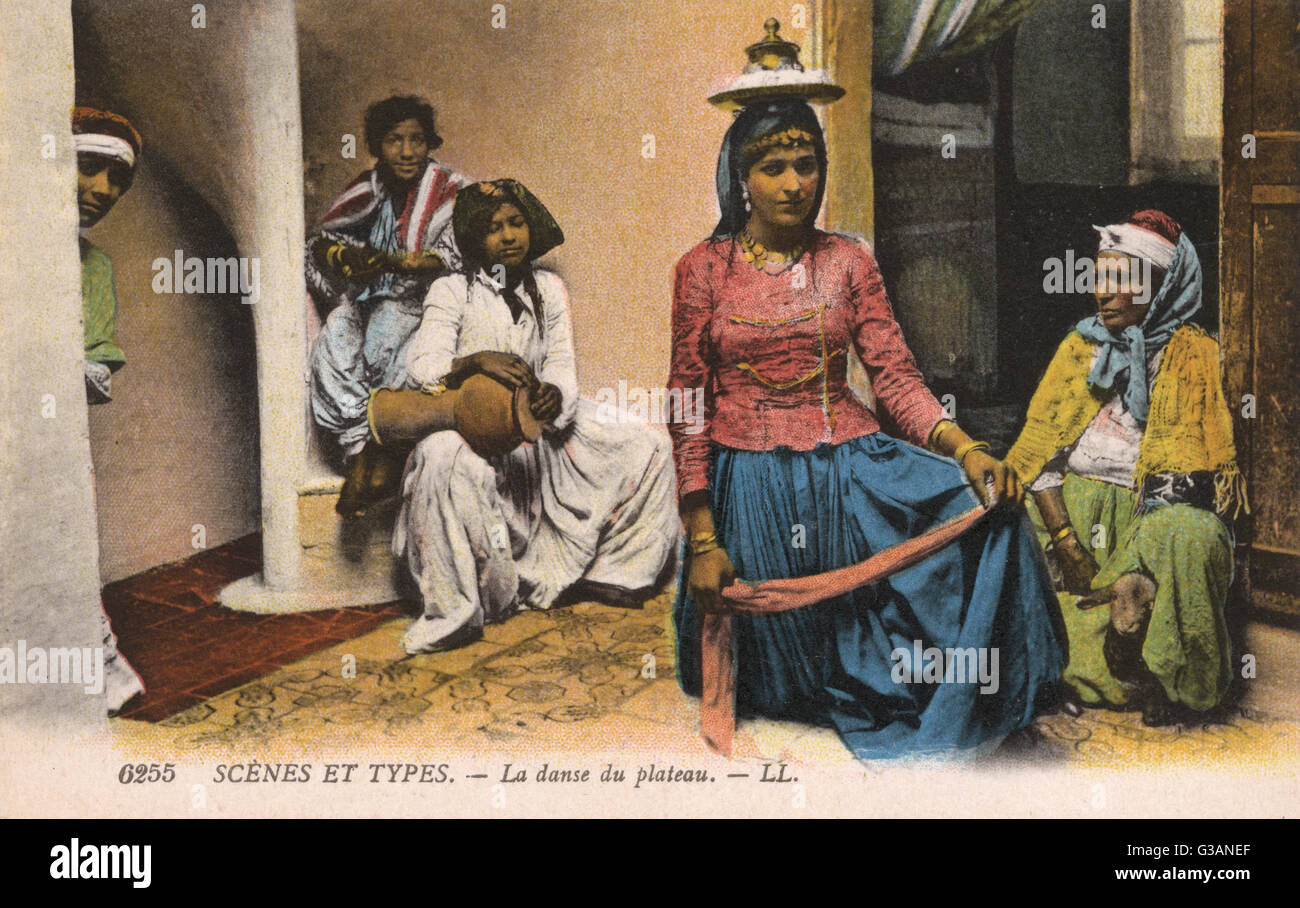 Musiciens femmes maroc Banque de photographies et d’images à haute ...